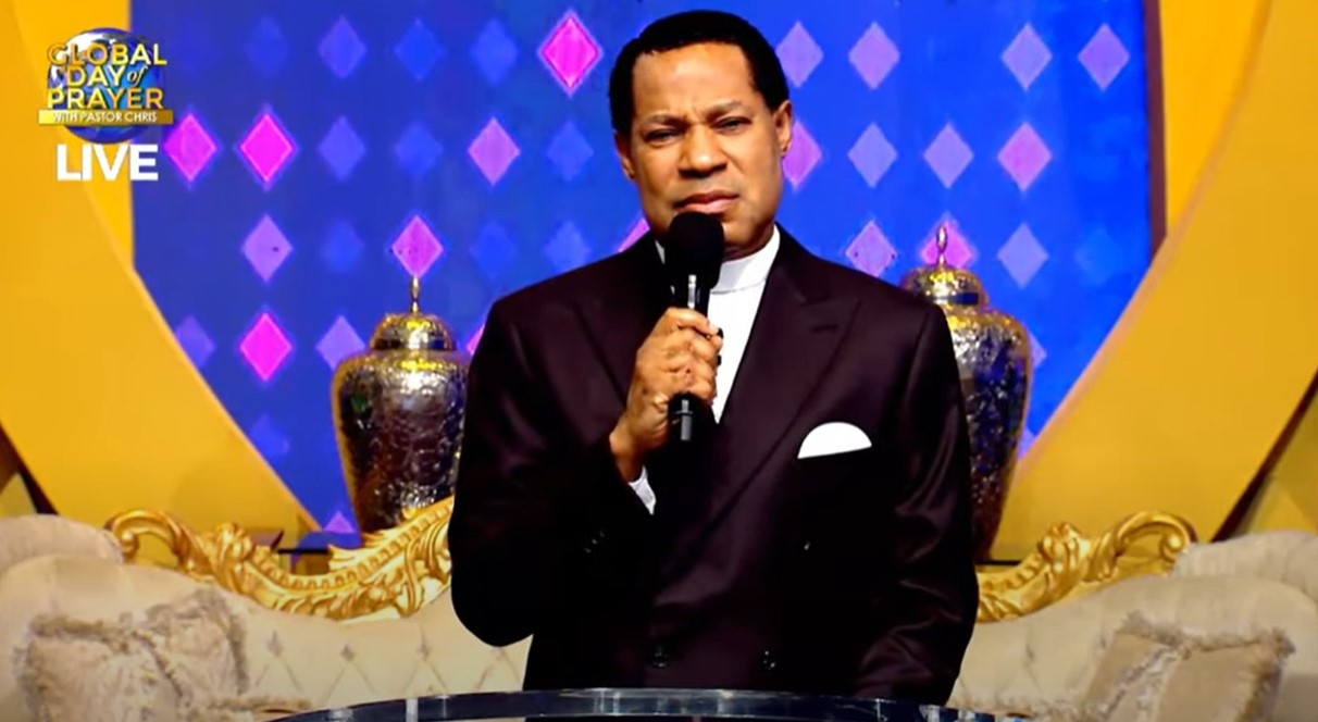 Christ Embassy members distribute Rhapsody of Realities in the Zaria ...